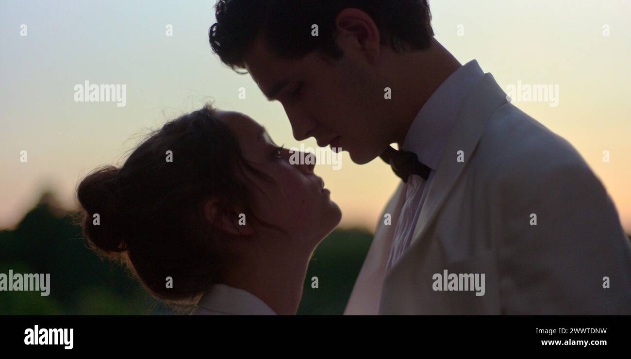 YOUNG ROYALS, from left: Frida Argento, Malte Gardinger, (Season 3, ep ...