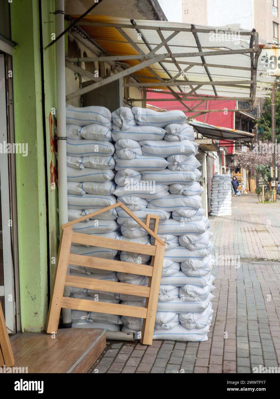 Deliveryfactory hi-res stock photography and images - Alamy