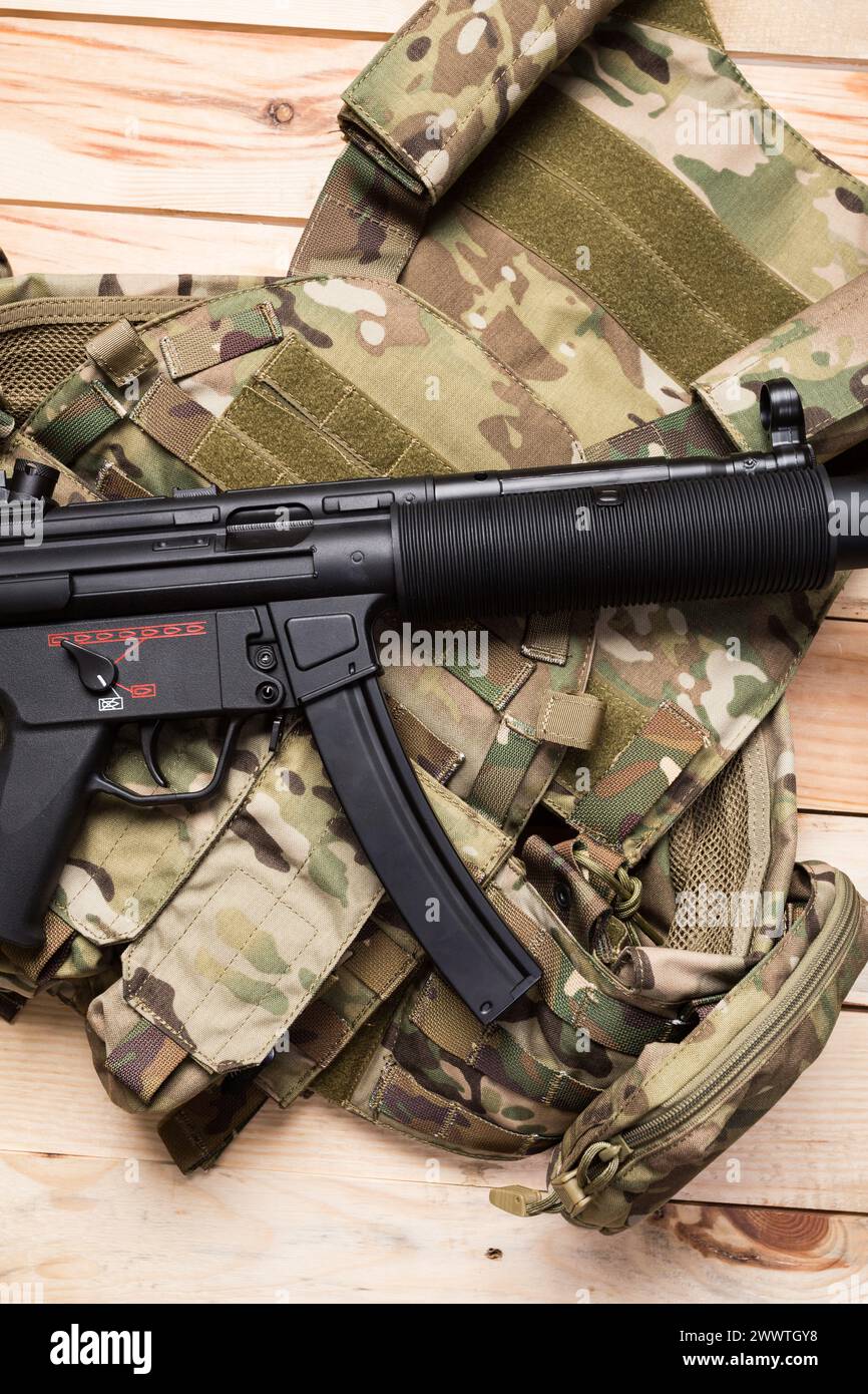 weapons and military equipment of special operations forces soldier ...