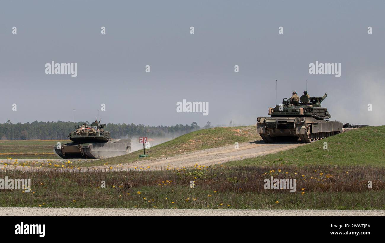 U.S. Army Soldiers assigned to the 1st and 2nd Armored Brigade Combat ...