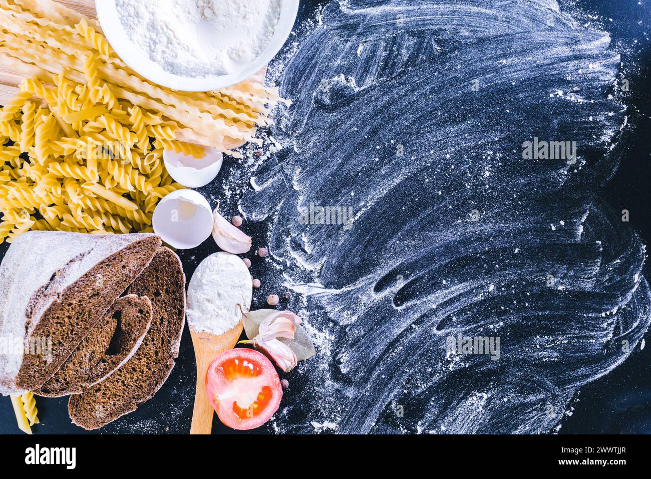 dry pasta spaghetti with ingredient Stock Photo - Alamy