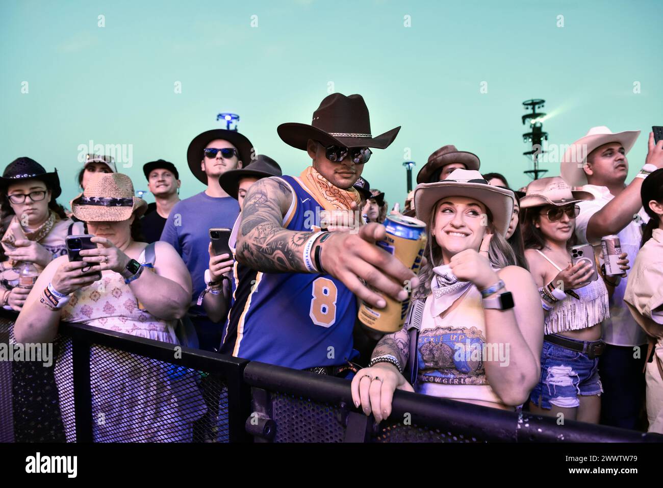 Country Music Festival Crowd Stock Photo - Alamy