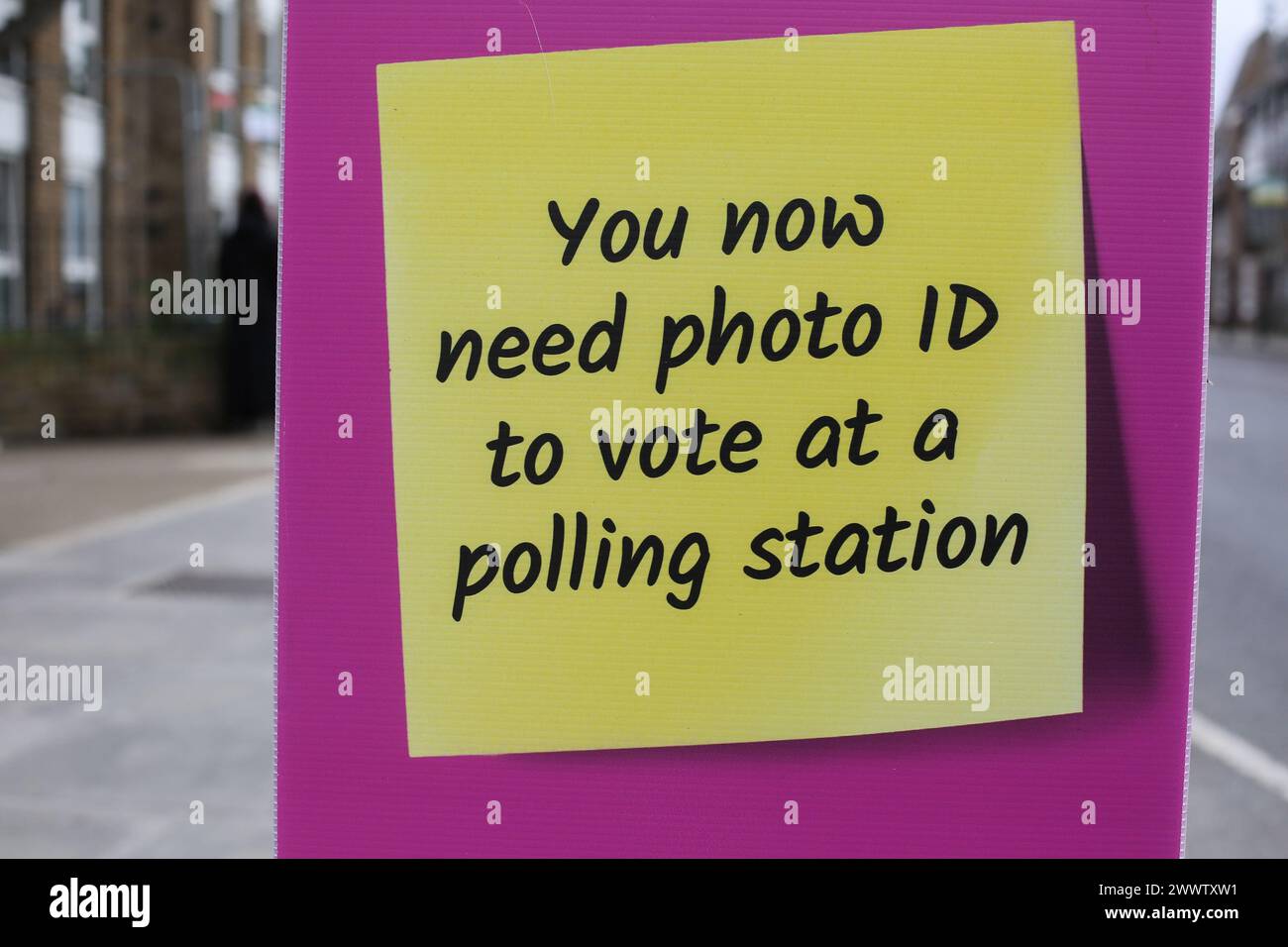 Photo id required hi-res stock photography and images - Alamy