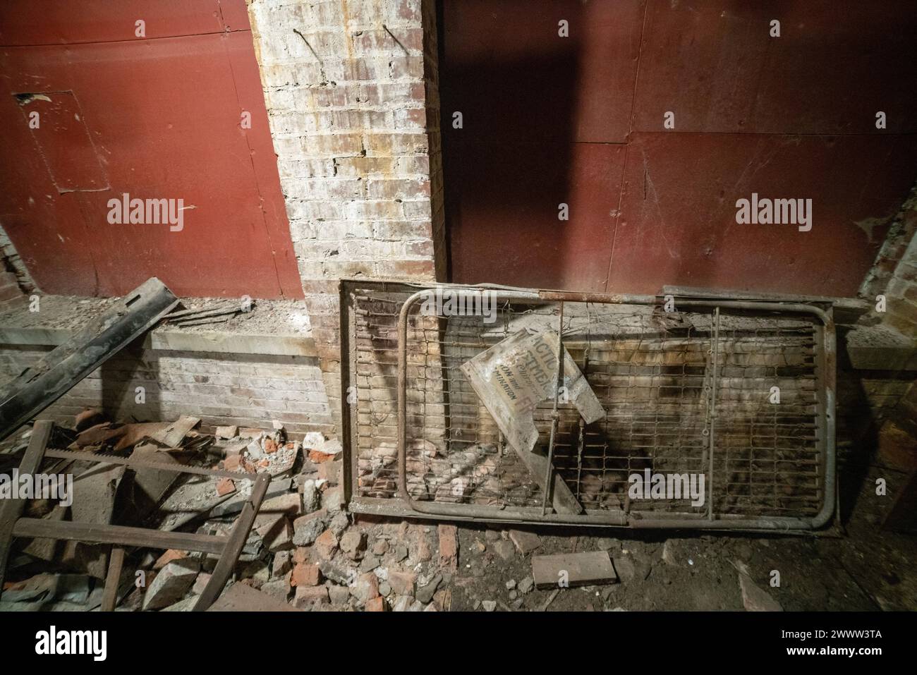 The Seattle Underground, Network of underground passageways and ...