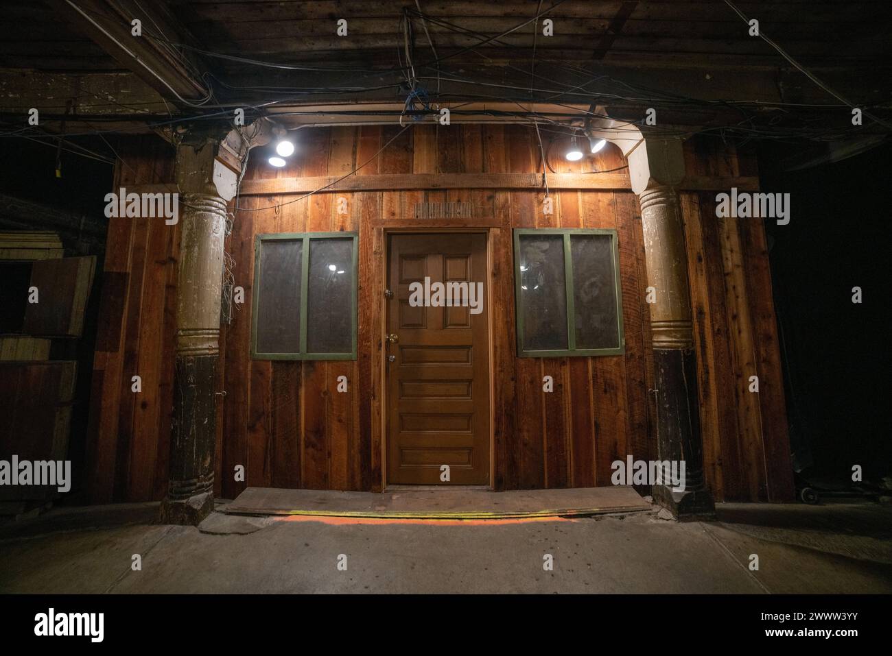 Underground tunnels seattle hi-res stock photography and images - Alamy
