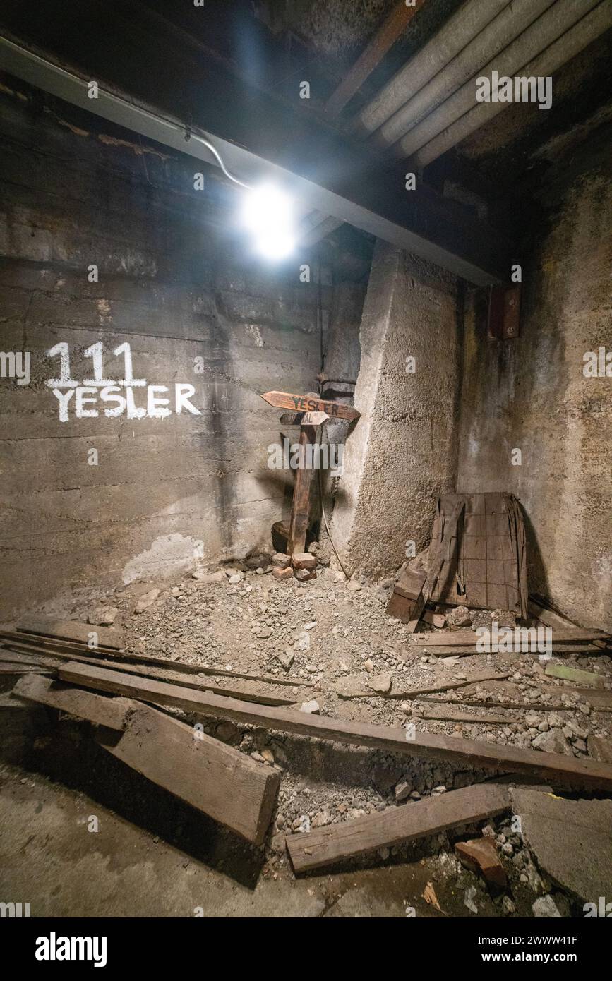 Network infrastructure below ground hi-res stock photography and images ...