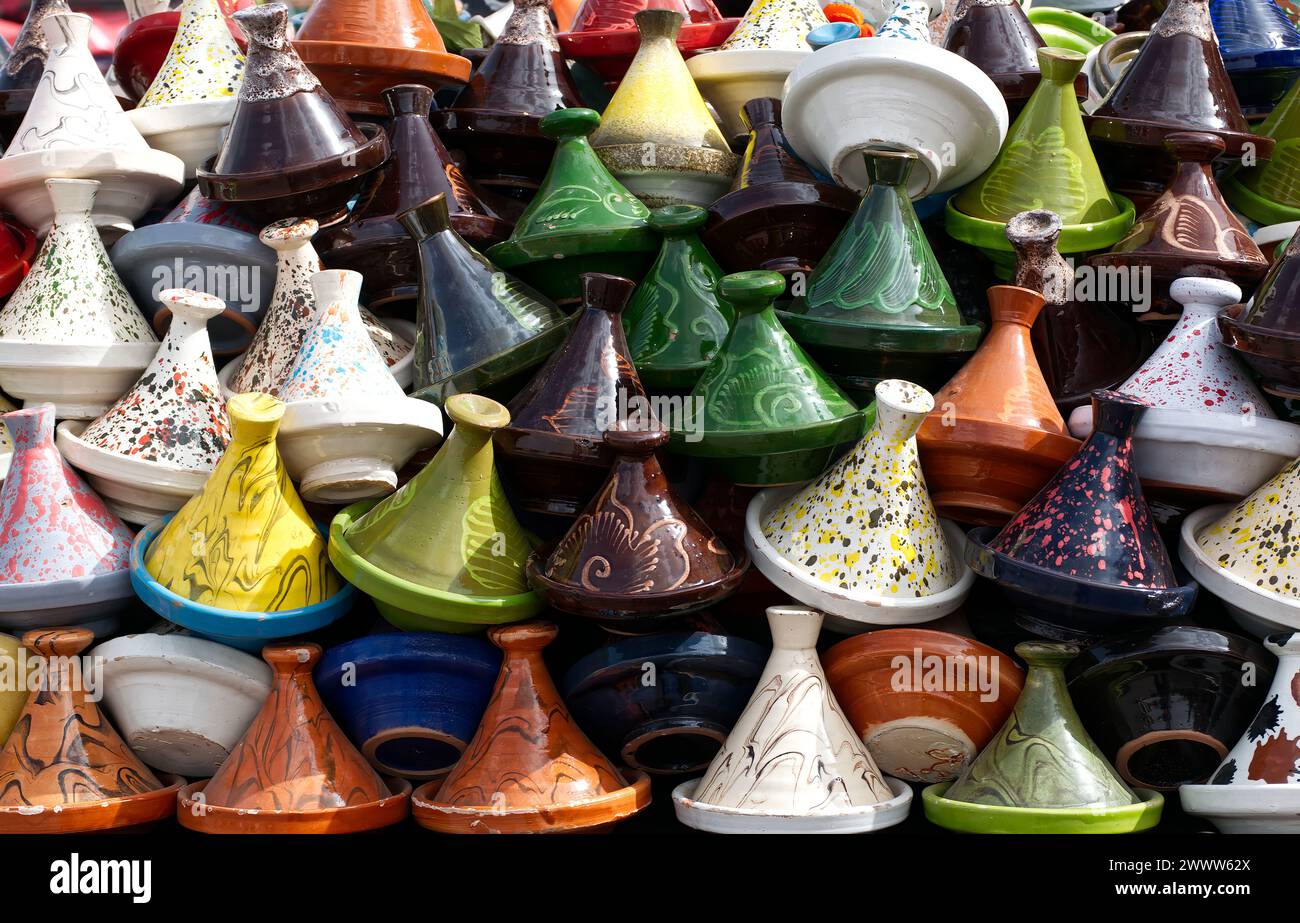 Traditional moroccan cookware hi-res stock photography and images - Alamy