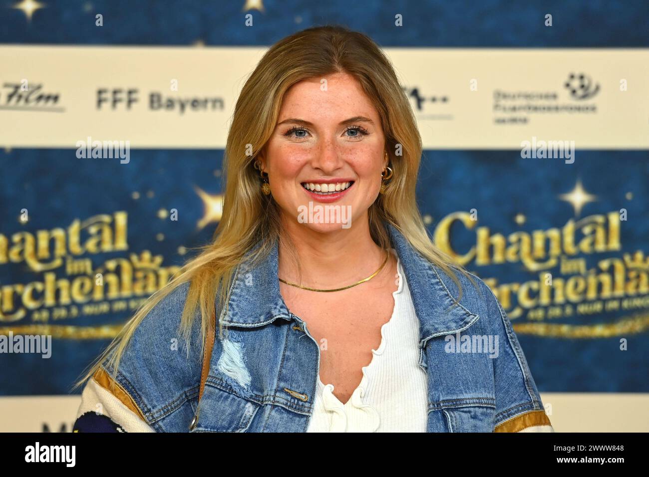 Vanessa Teske Model, Einzelbild,angeschnittenes Einzelmotiv,Portraet ...