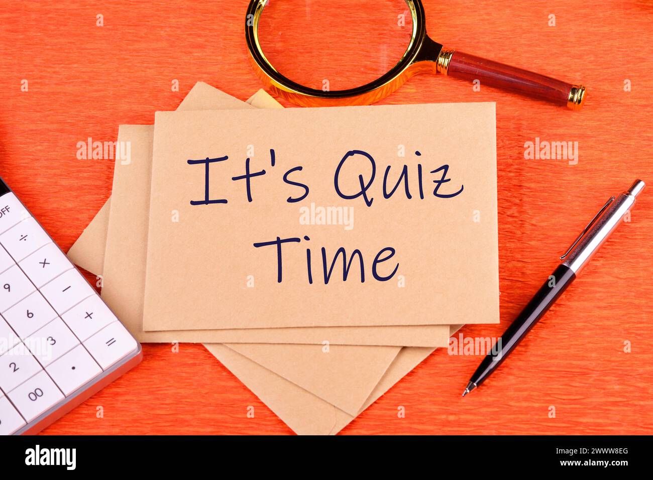 Quiz time hi-res stock photography and images - Alamy