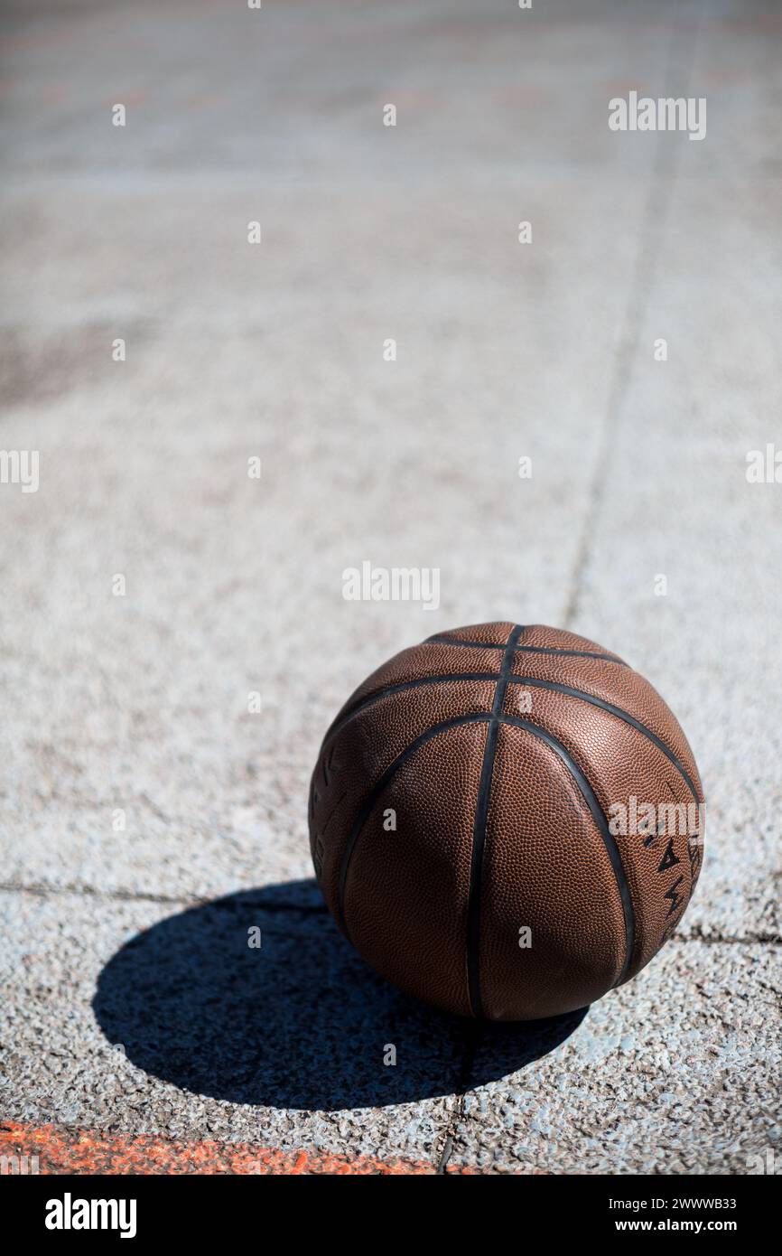 Physical detail hi-res stock photography and images - Alamy