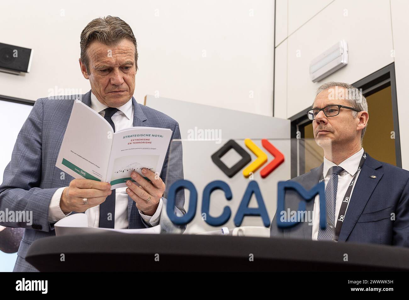 Analyse de la menace hi-res stock photography and images - Alamy