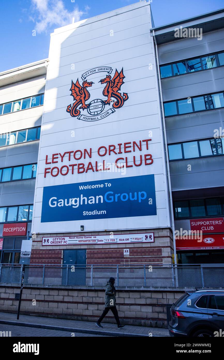 Justin edinburgh west stand hi-res stock photography and images - Alamy