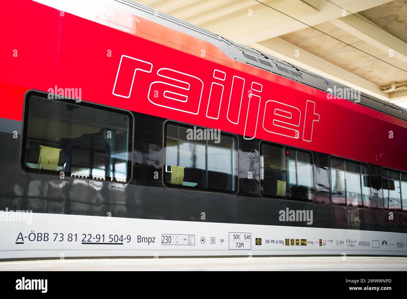Obb railjet hi-res stock photography and images - Alamy
