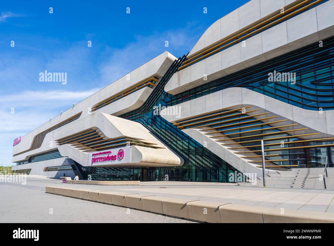 Perspective view of the facade of Pierresvives archives and media ...
