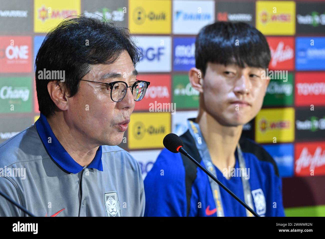 Hwang sun hong hi-res stock photography and images - Alamy