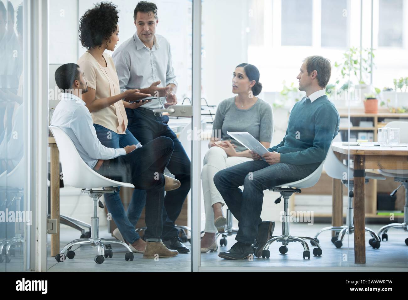 Organisation office work people hi-res stock photography and images - Alamy