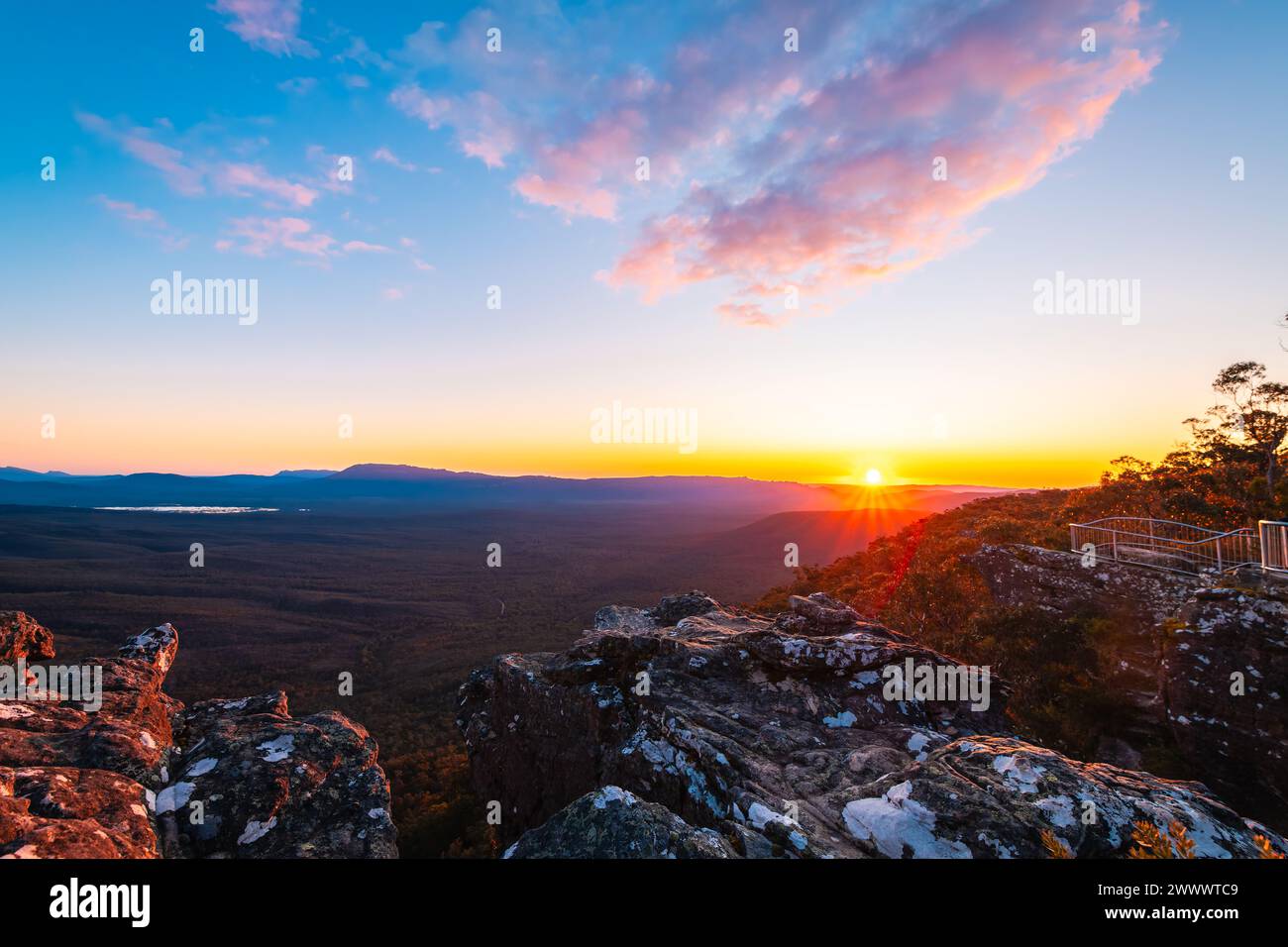 Spectacular sunset above the Victoria Valley viewed from the Reed ...