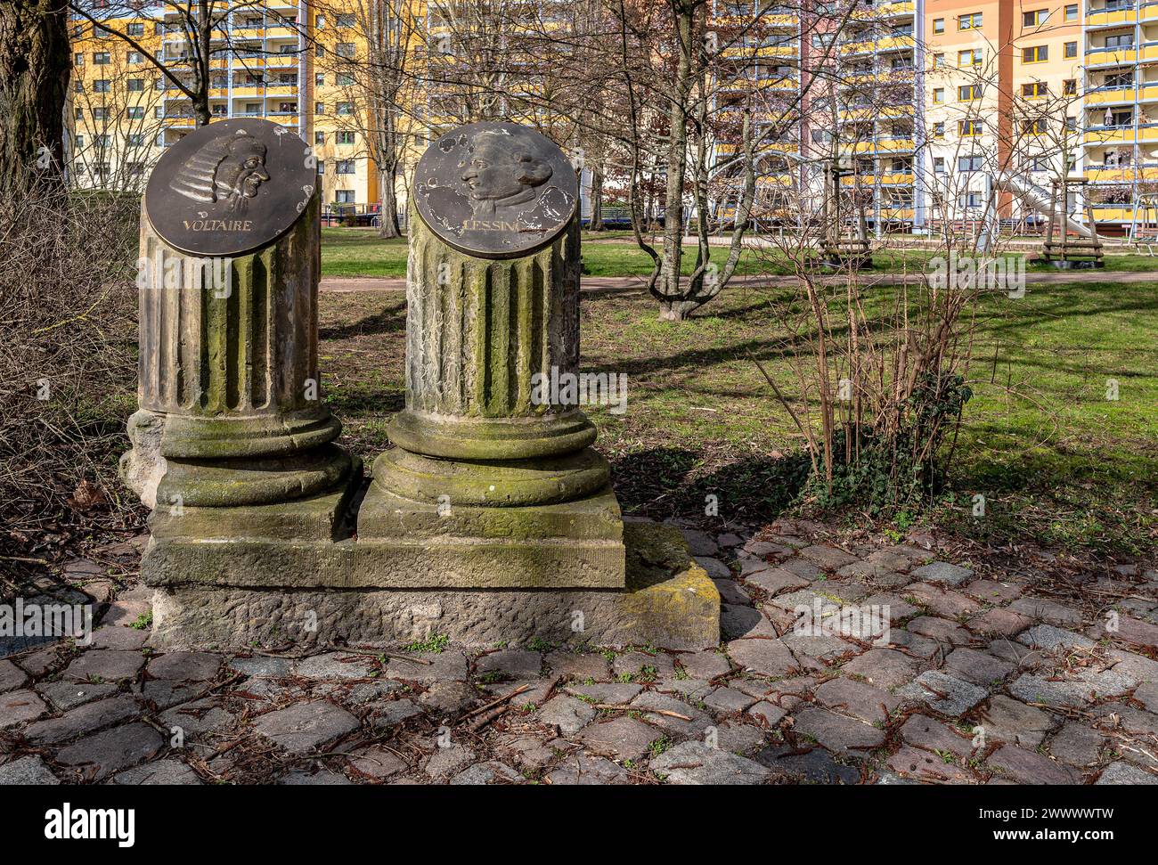 Columned stump hi-res stock photography and images - Alamy