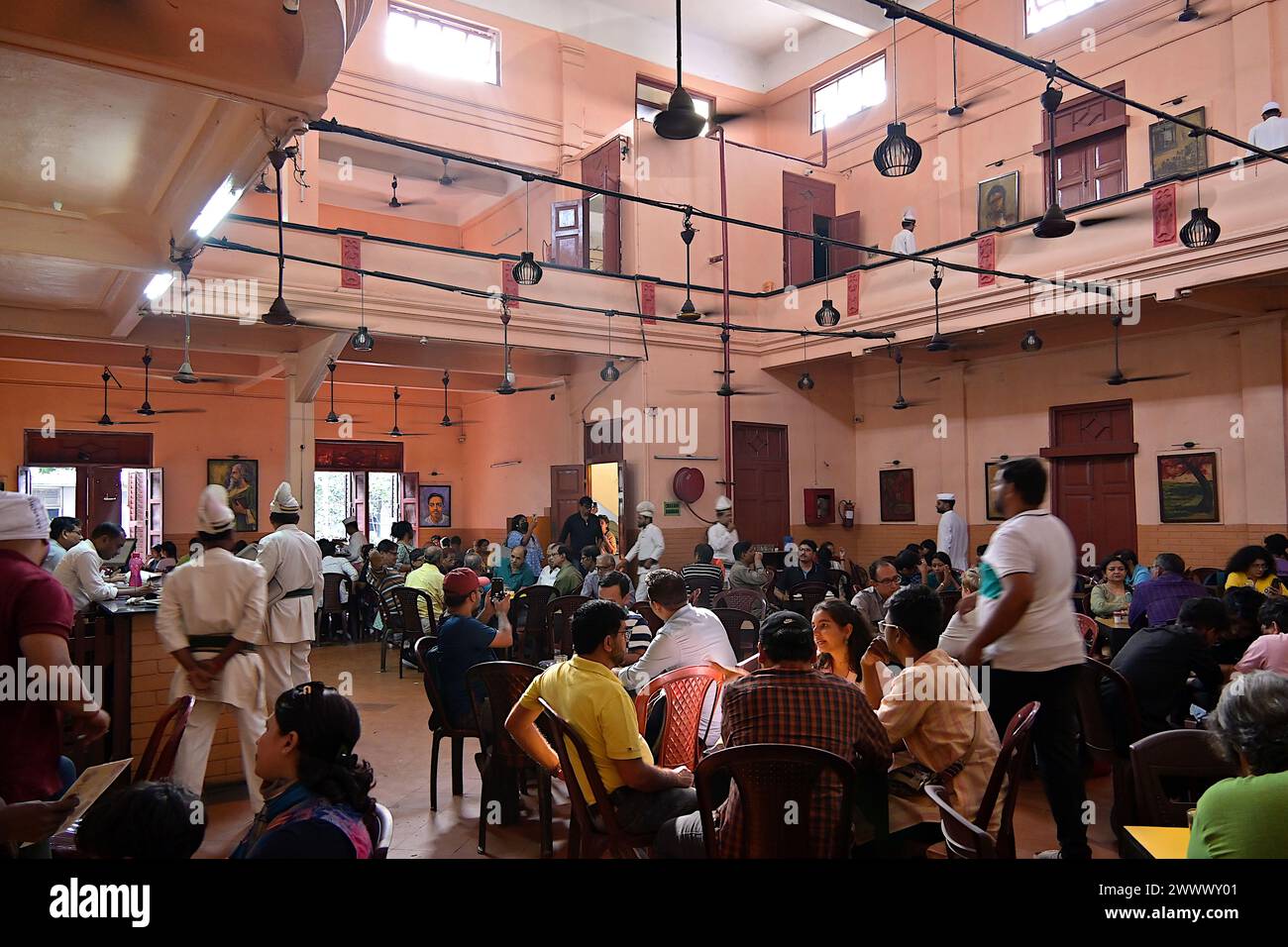 Kolkata's Indian Coffee House is a regular hang out for intellectuals ...