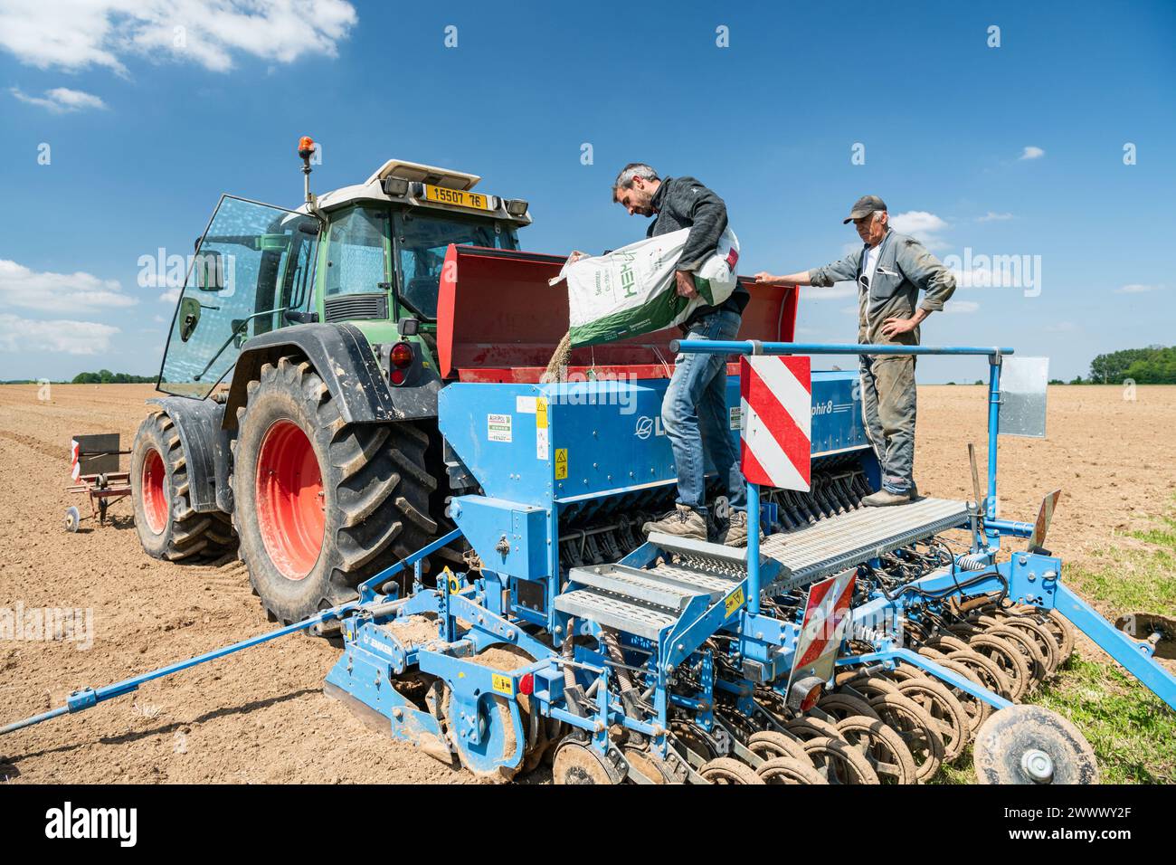 Lemken seed drill hi-res stock photography and images - Alamy