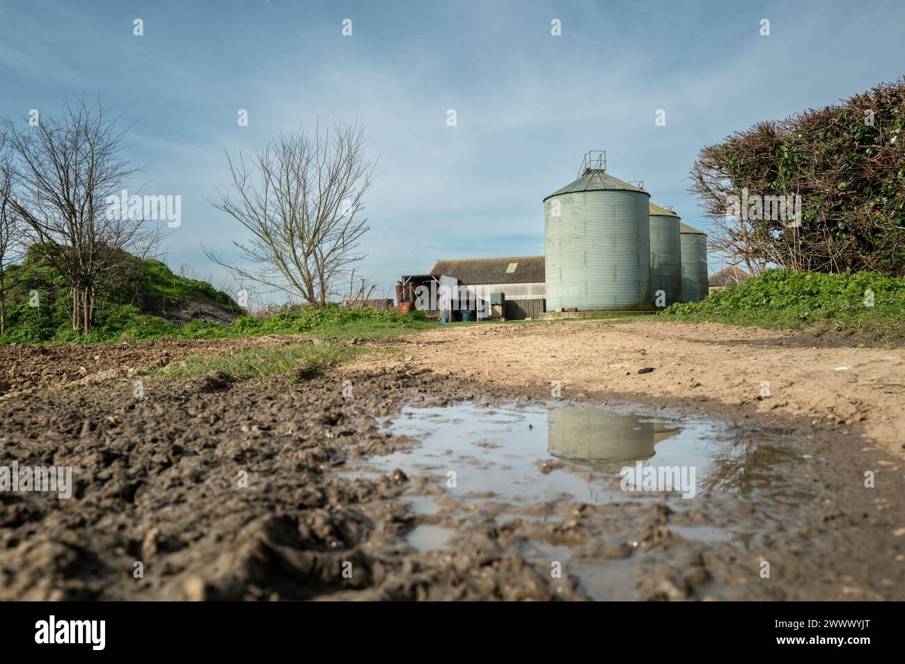 Reflection farm hi-res stock photography and images - Alamy