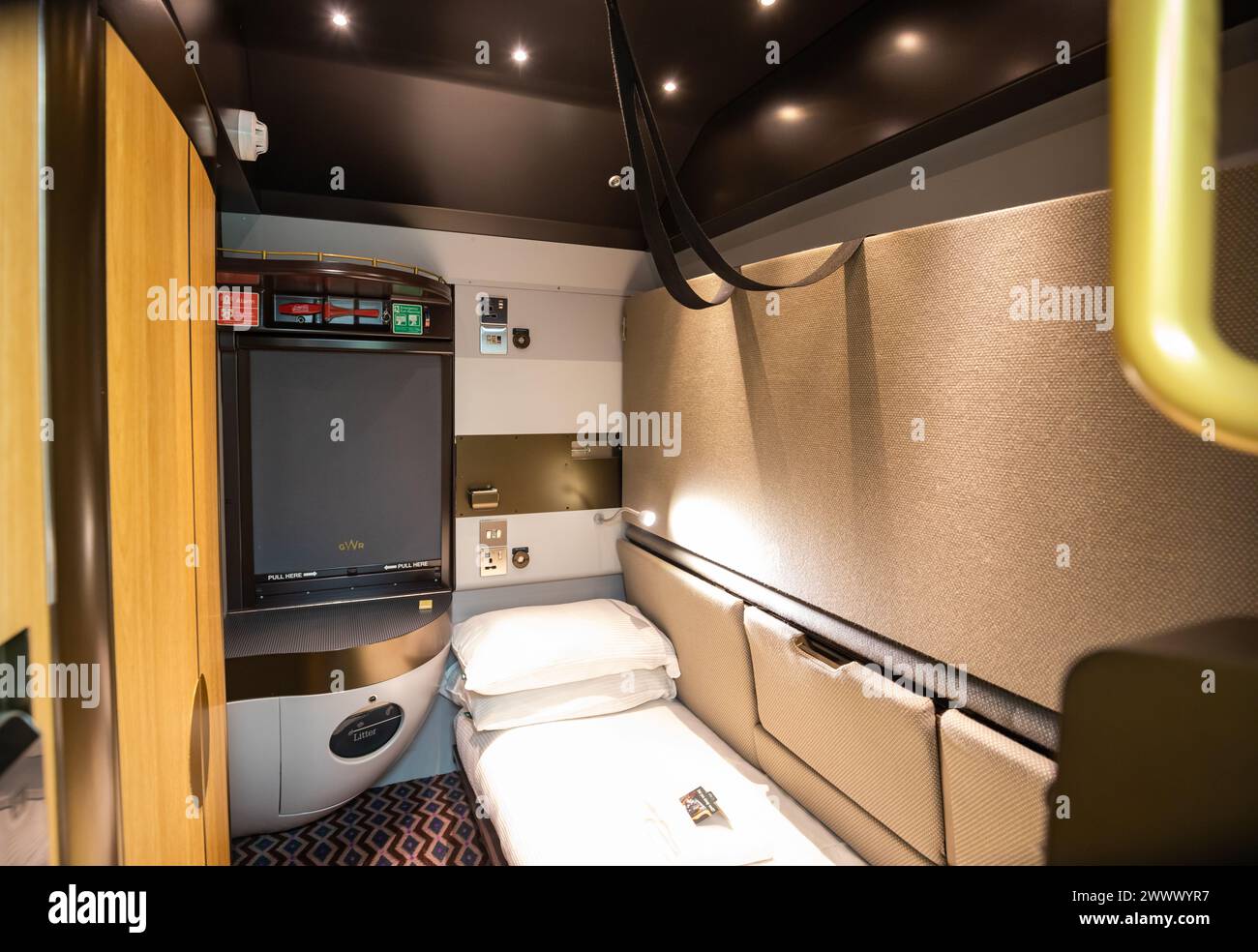 A cabin onboard The GWR Night Riviera Sleeper from Penzance to London ...