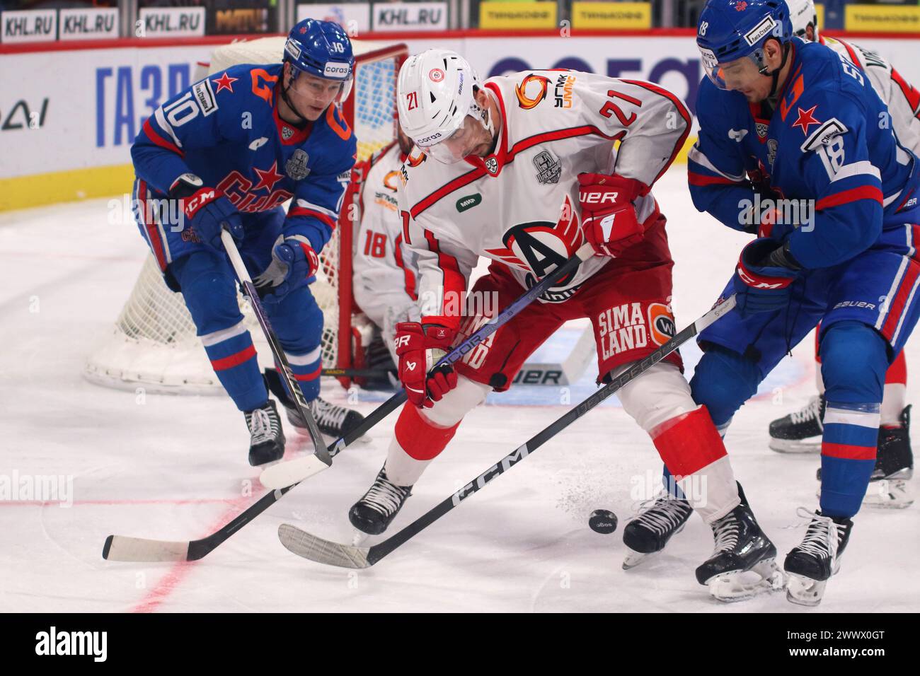 Saint Petersburg, Russia. 25th Mar, 2024. Avtomobilist Hockey Club ...