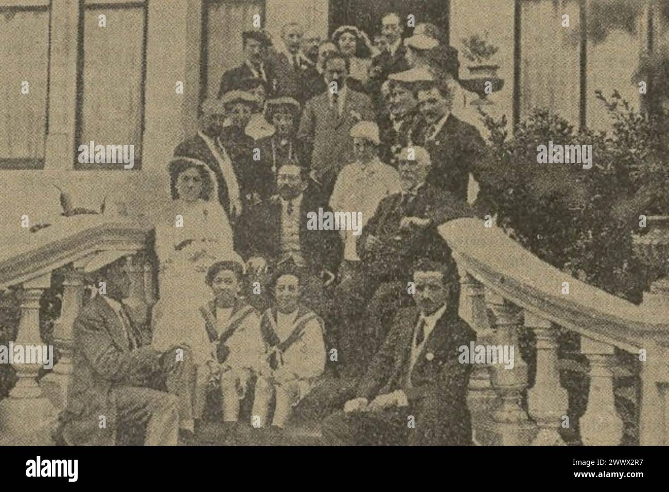 Durango 1911: Vazquez de Mella and the Ampuero family Stock Photo - Alamy