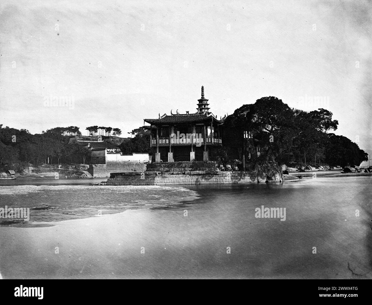 View of Island Temple , Foochow Stock Photo - Alamy