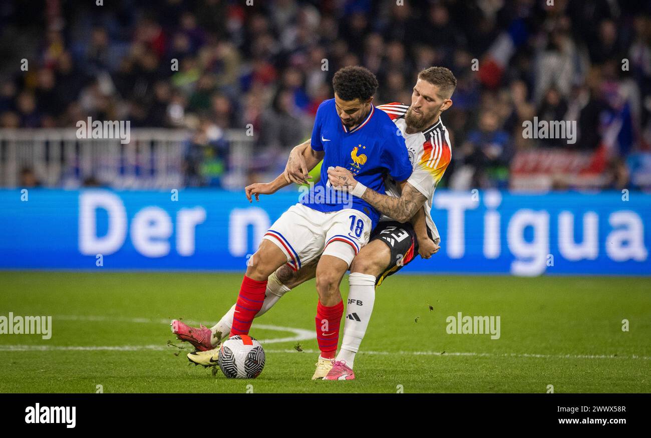 Warren zaire emery hi-res stock photography and images - Alamy