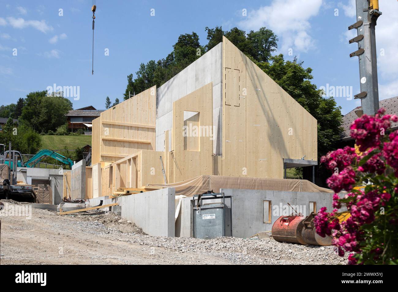 Building Site, Solid Wood Construction Stock Photo - Alamy