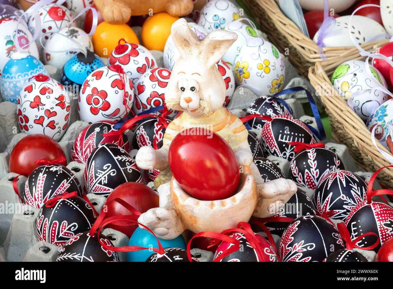 Ostereierverkauf hi-res stock photography and images - Alamy