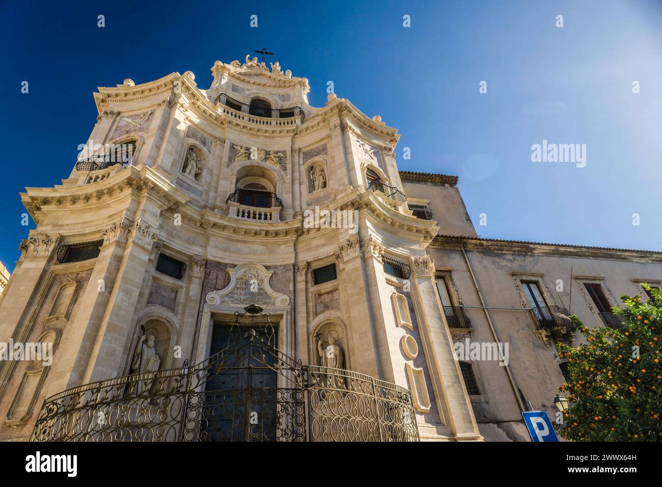 Die Kirche Chiesa di San Placido, Catania, Sizilien, Italien. Chiesa di ...