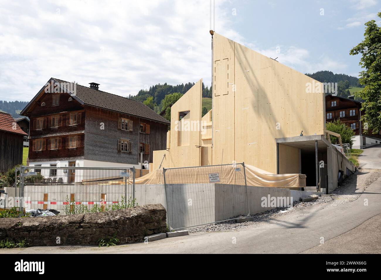 Building Site, Solid Wood Construction Stock Photo - Alamy