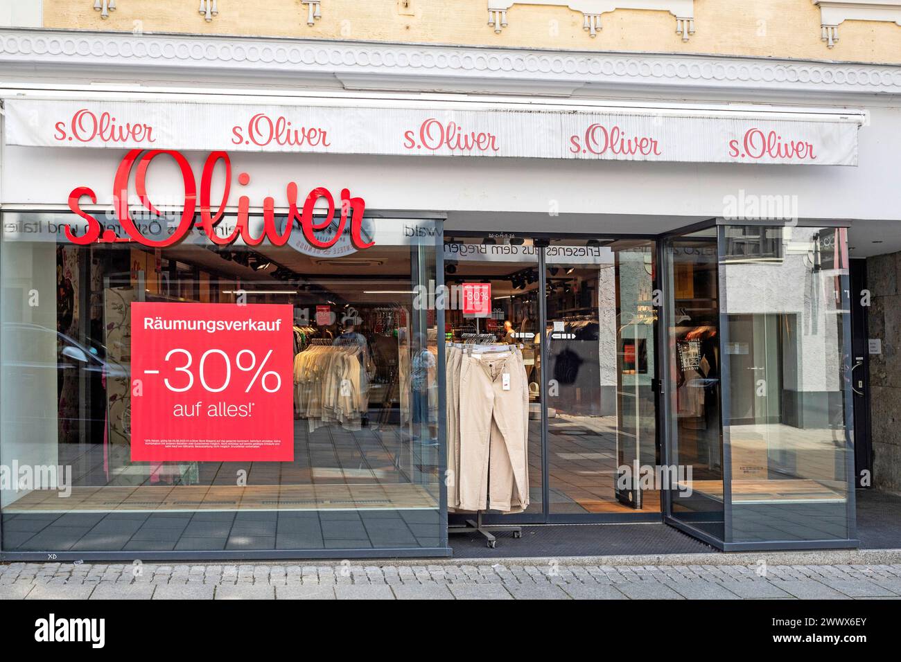 S oliver logo hi-res stock photography and images - Alamy