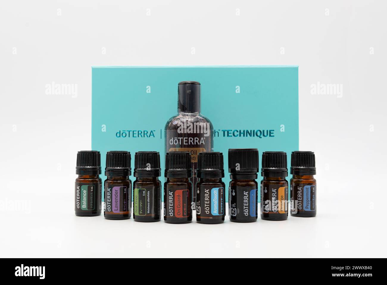 Doterra hi-res stock photography and images - Alamy