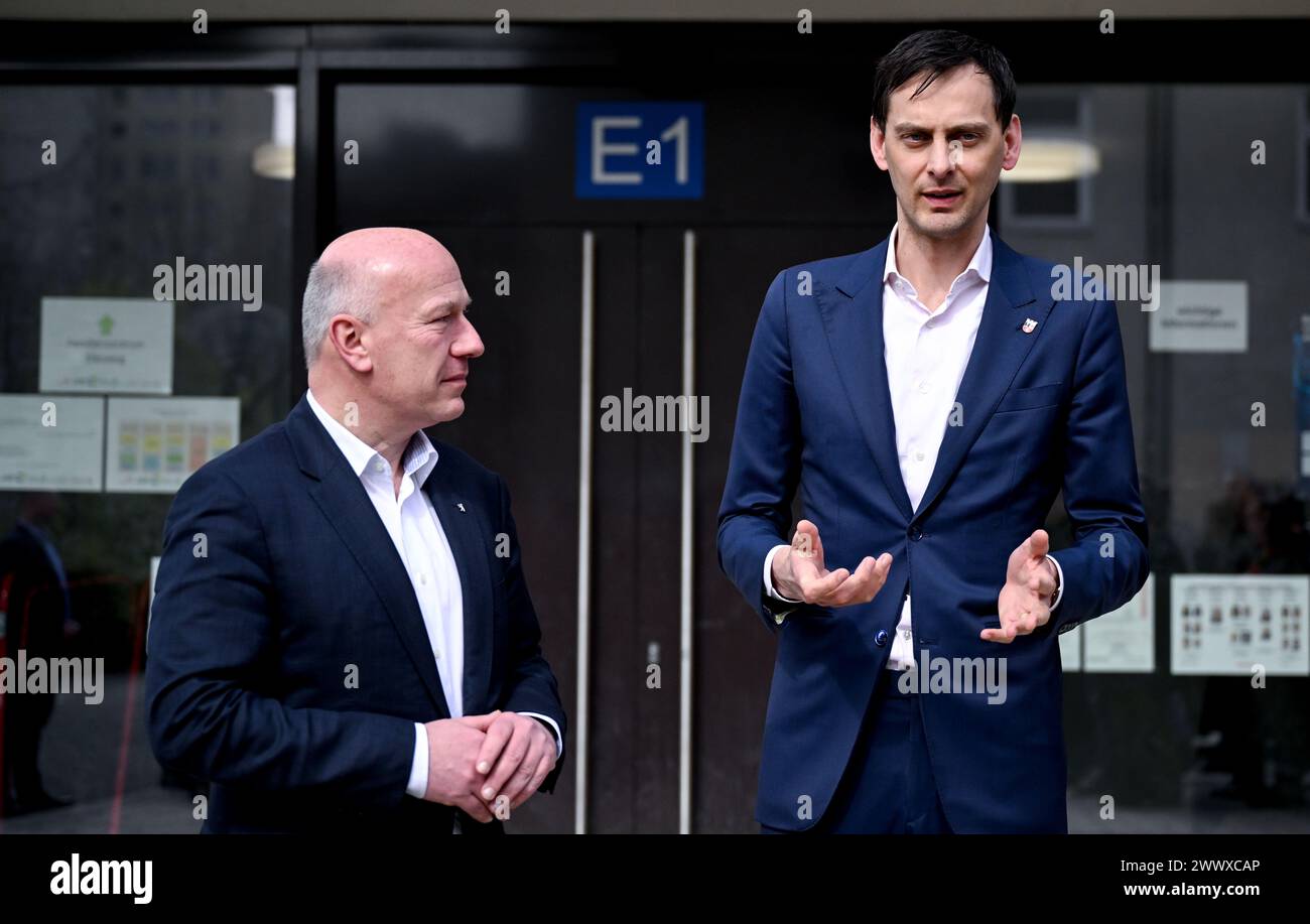 Berlin, Germany. 26th Mar, 2024. Martin Hikel (SPD, r), District Mayor ...