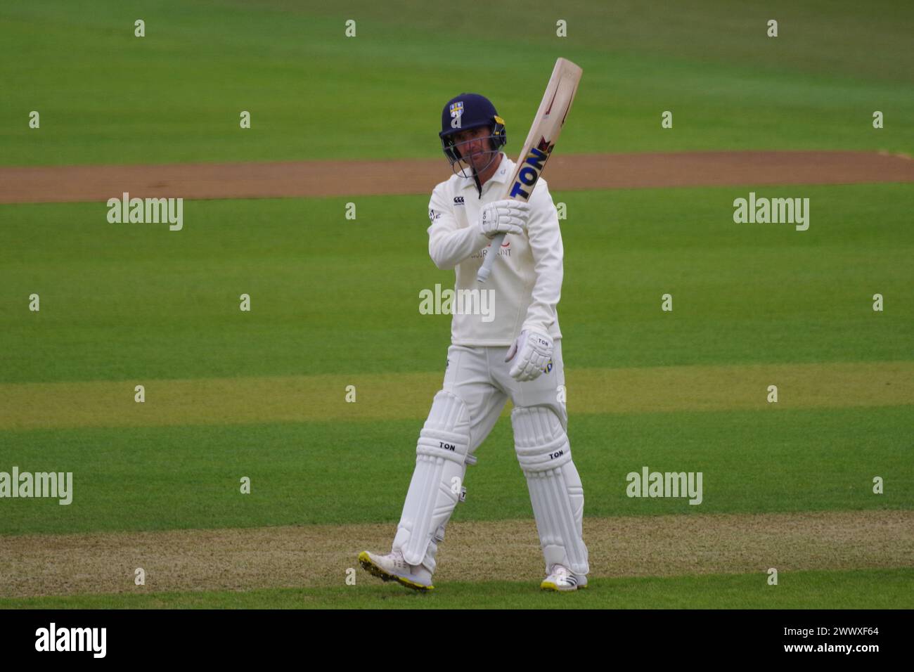 Cricket batsman celebrate 2024 hi-res stock photography and images - Alamy
