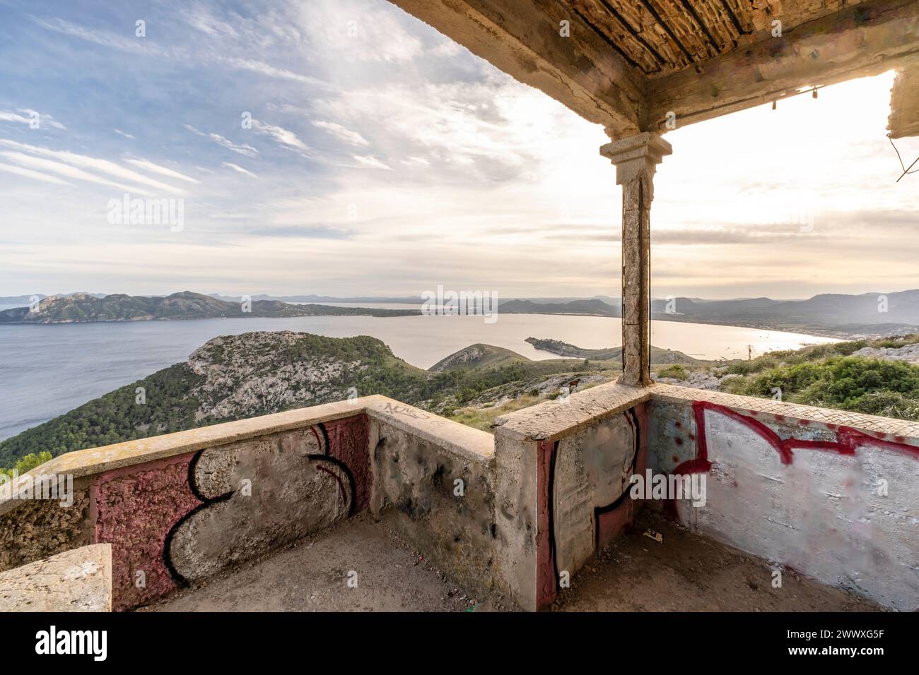 Amazing viewpoint scenery landscape view hi-res stock photography and ...