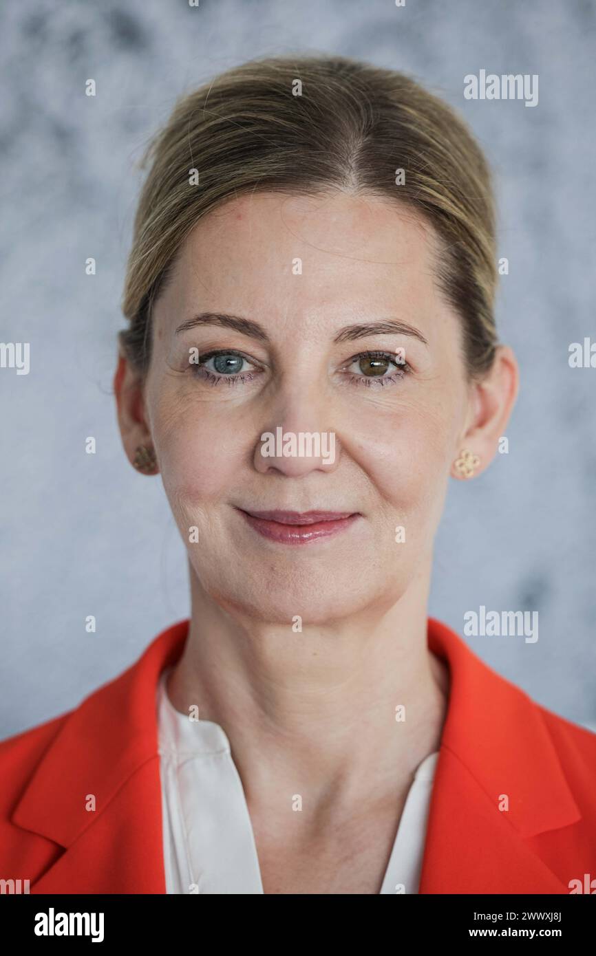 Nora schmidt kesseler hi-res stock photography and images - Alamy