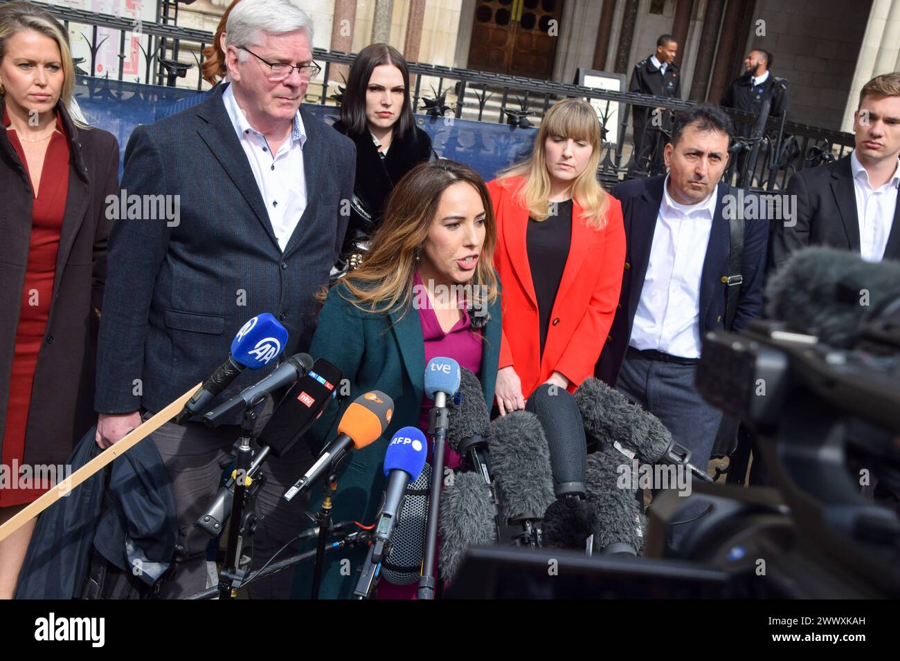 London, UK. 26th Mar, 2024. Stella Assange gives a statement outside ...