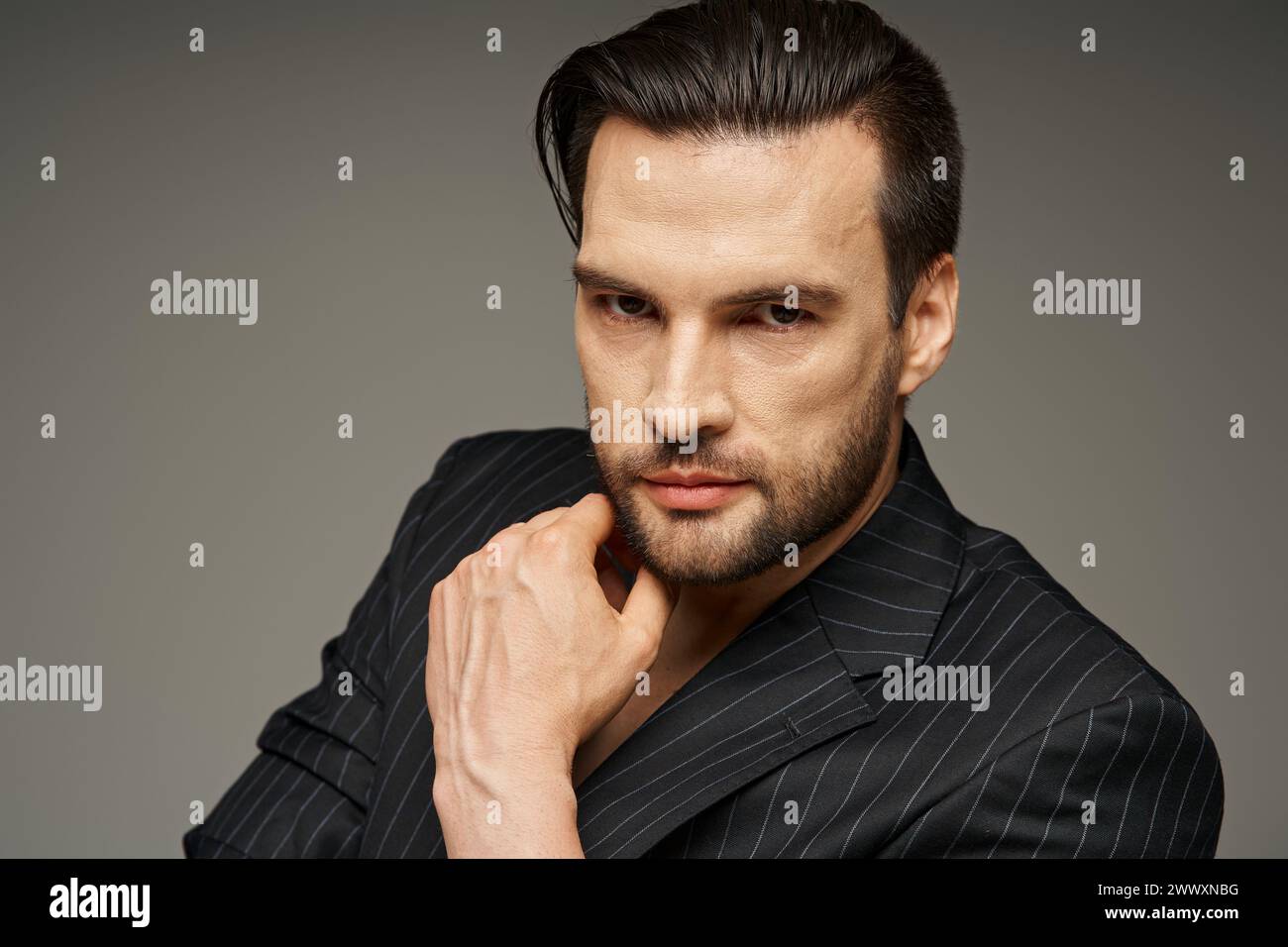 Suave looking man hi-res stock photography and images - Alamy
