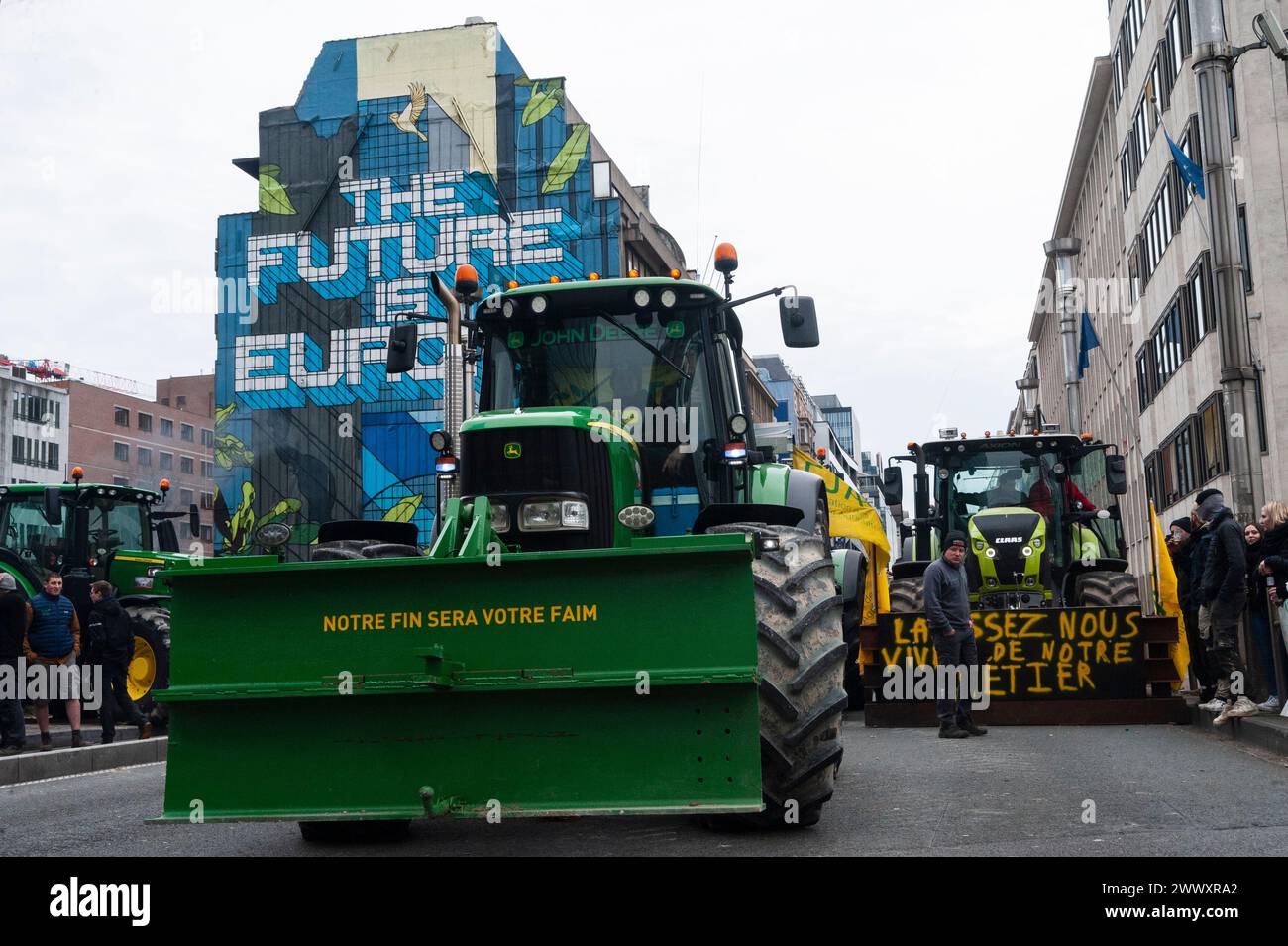 Nicolas Landemard / Le Pictorium - farmers' demonstration in Brussels ...