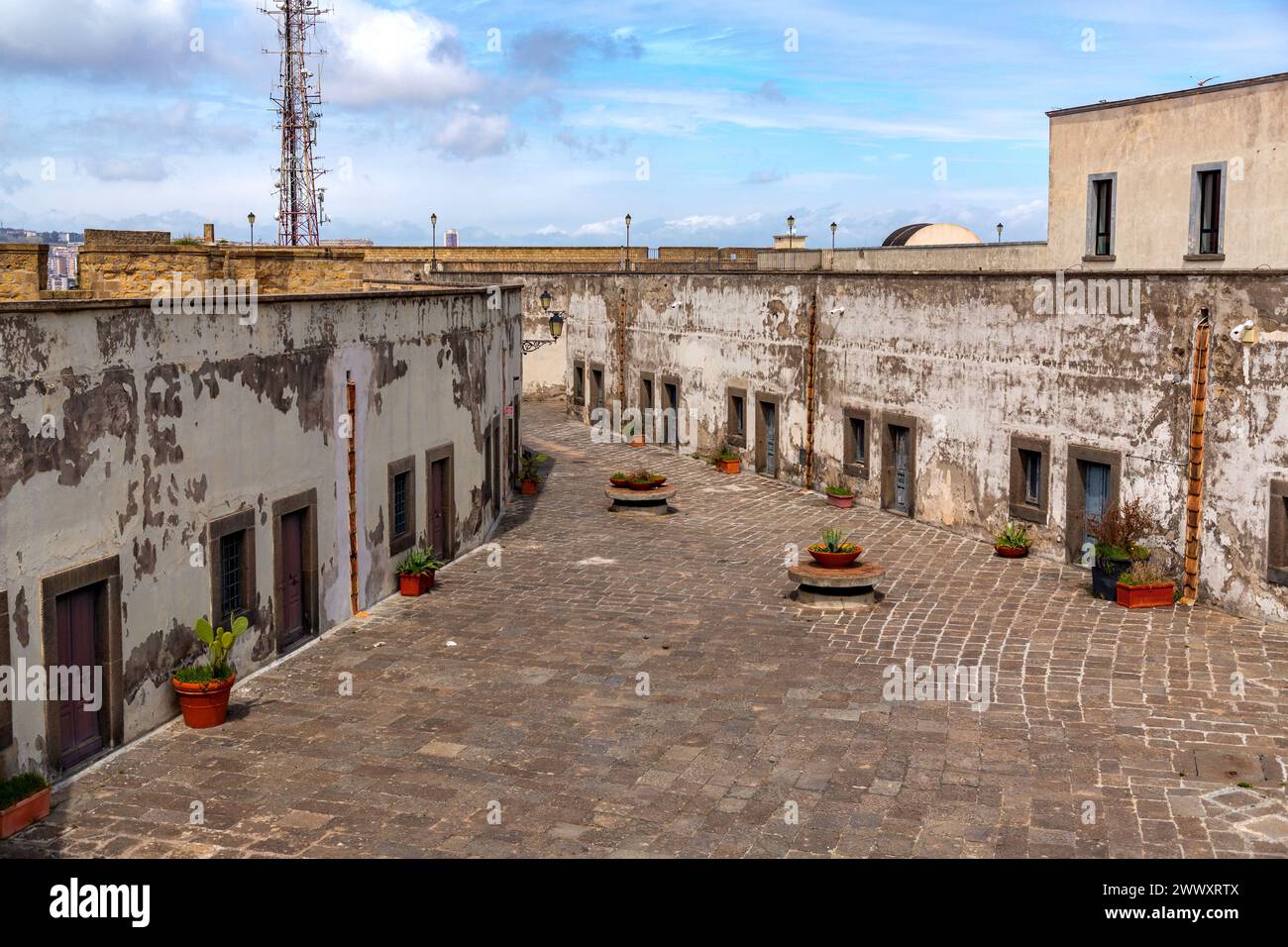Castel sant’elmo naples italy hi-res stock photography and images - Alamy