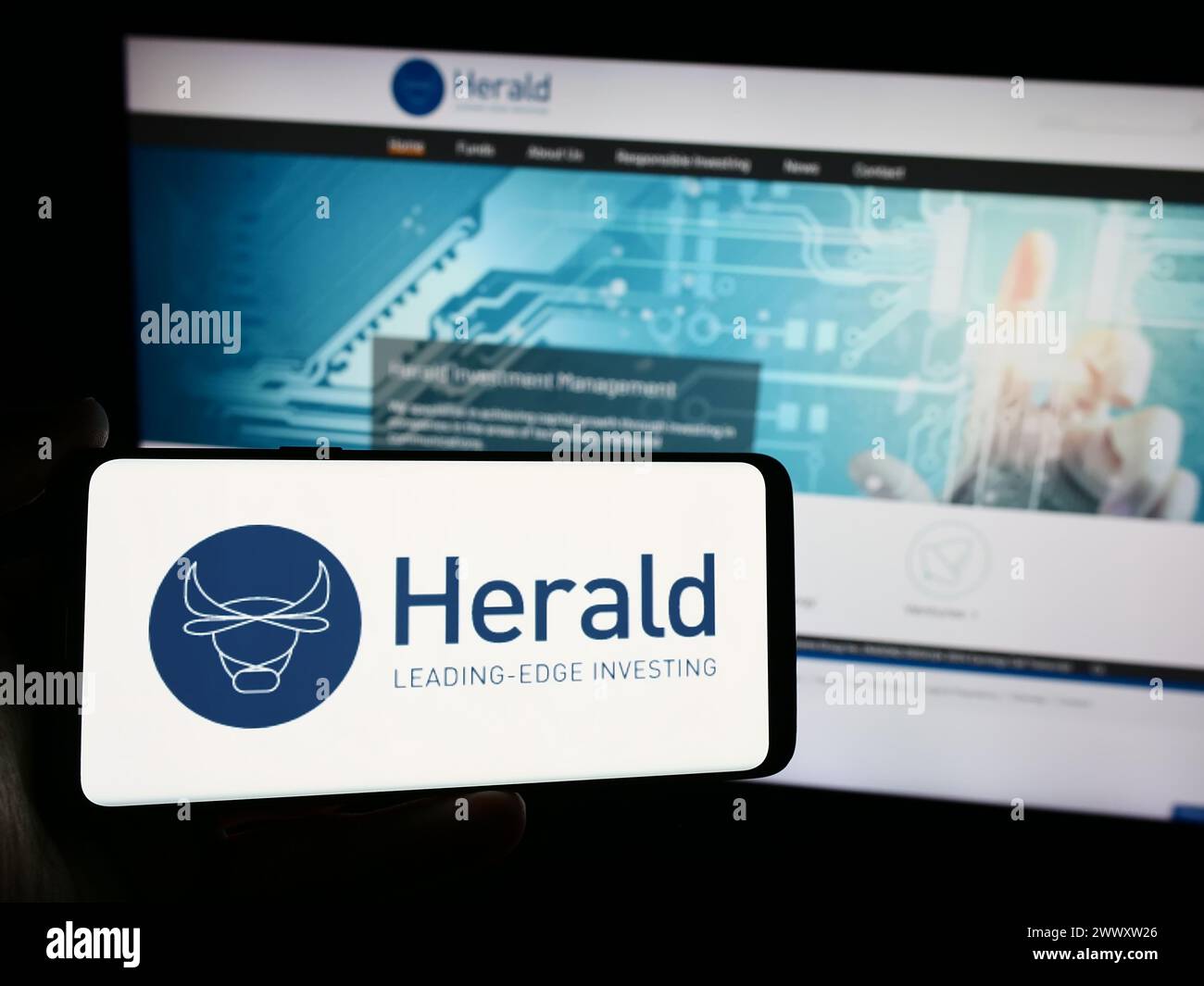 Hri technology logo hi-res stock photography and images - Alamy