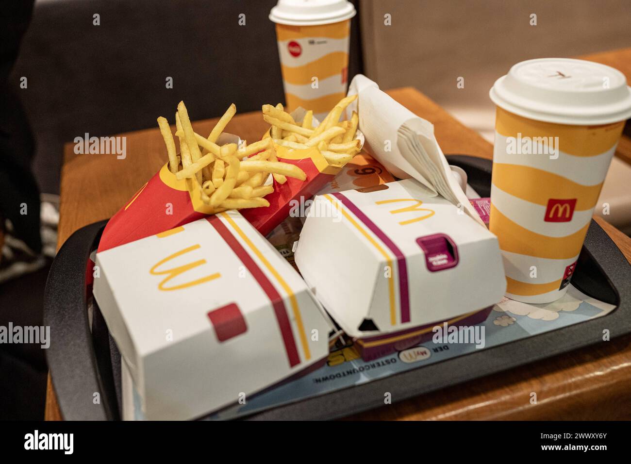 Fanta logo image hi-res stock photography and images - Alamy