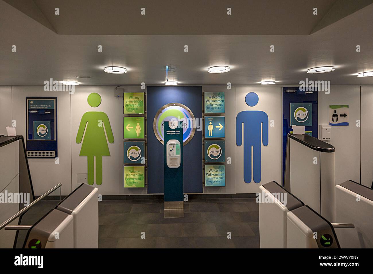 Toilets motorway hi-res stock photography and images - Alamy
