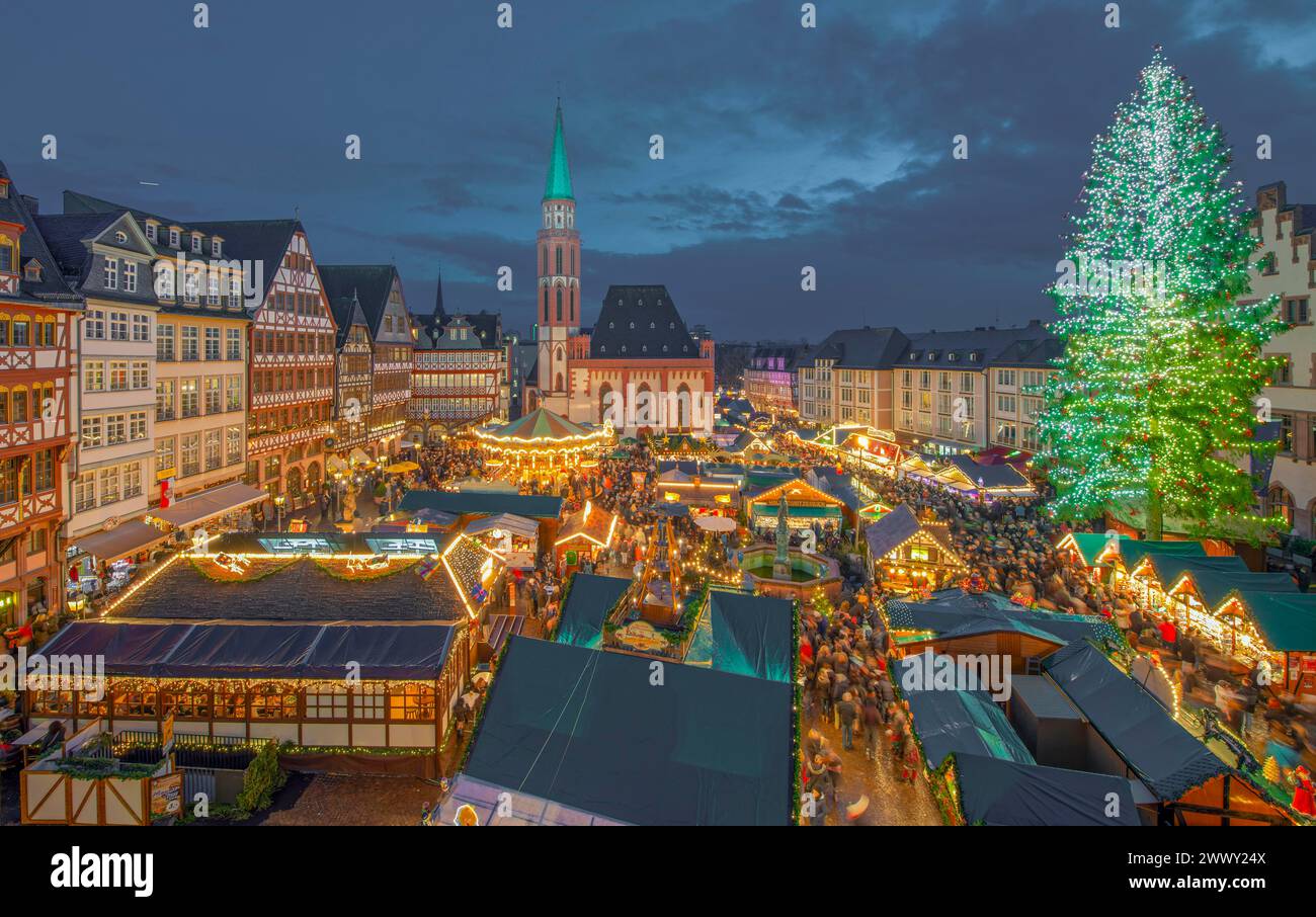 Christmas Market Am Roemer Frankfurt Germany Stock Photo - Alamy