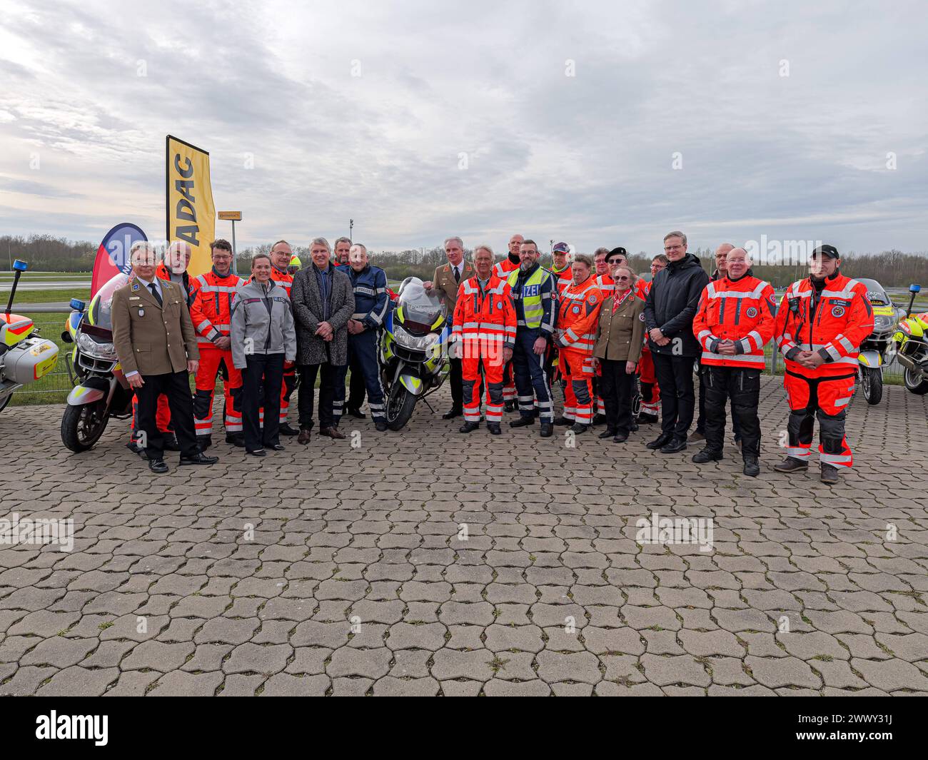 Saisionstart der Johanniter Stauhelfer Die Johanniter Niedersachen ...