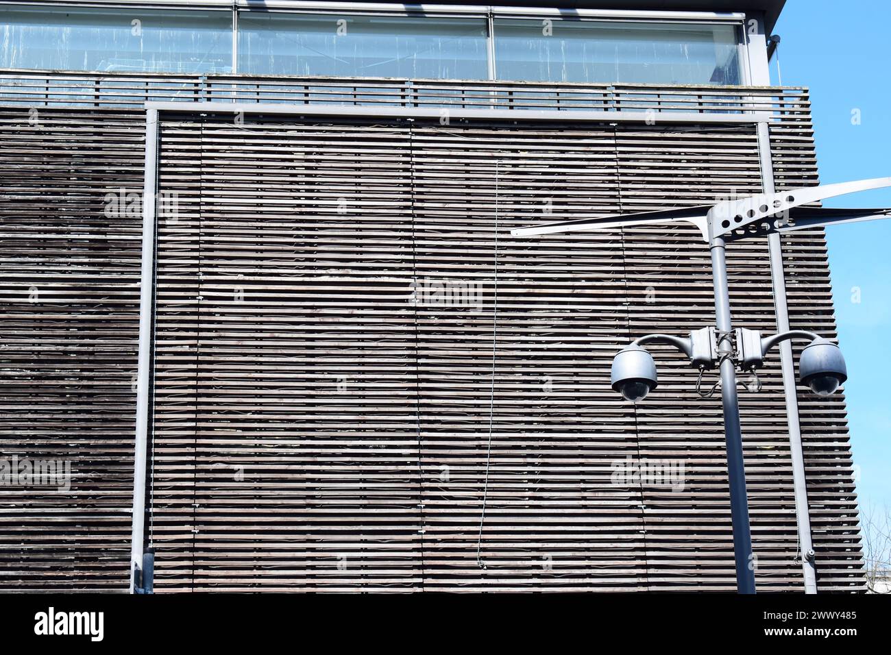 weathered wooden tall building fornt Stock Photo - Alamy